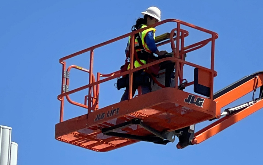 Mobile Elevating Work Platforms (MEWP), Part I - Telecommunications ...